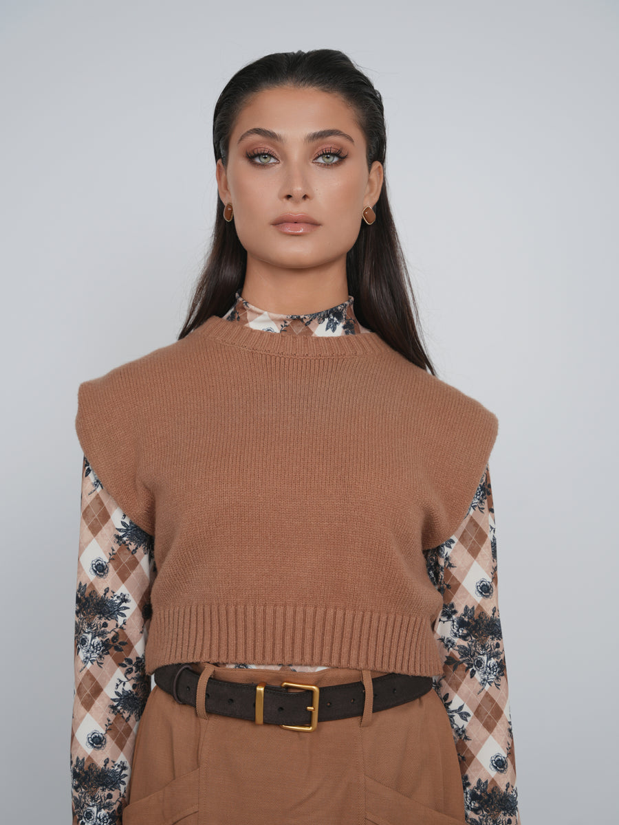 Point Knit Vest in Foxtrot – Petit Perfection